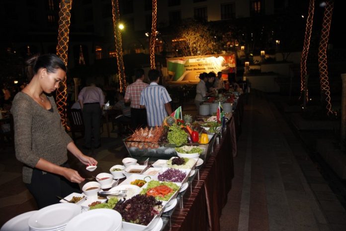 WHERE TO EAT OUT DURING THINGYAN - MYANMORE