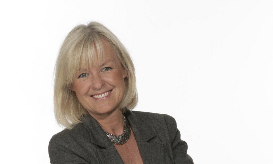 BRING OUR THE BEST IN YOUR TEAM