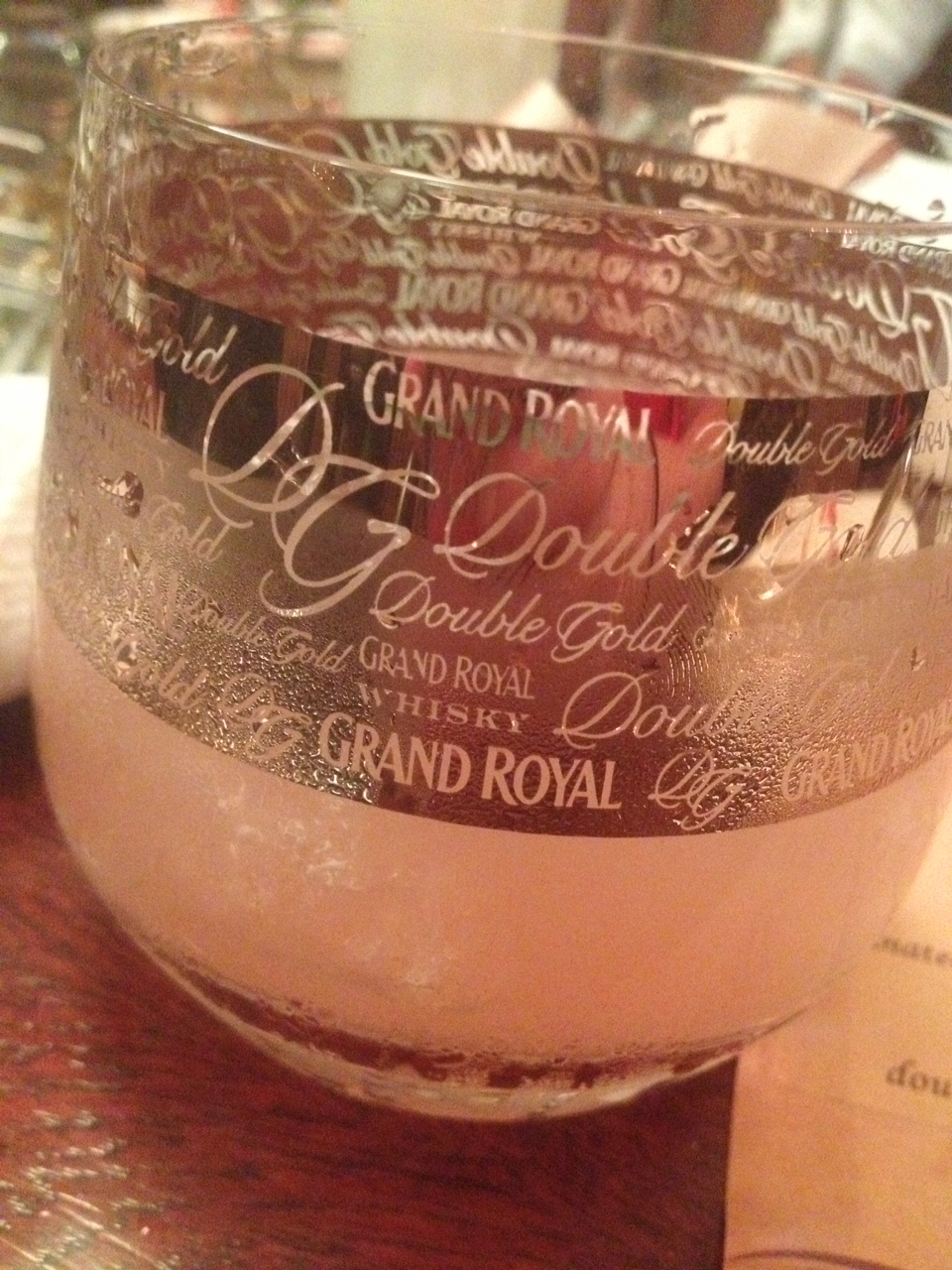 GRAND ROYAL LAUNCHES NEW LUXURIOUS WHISKY BLEND : DOUBLE GOLD - MYANMORE