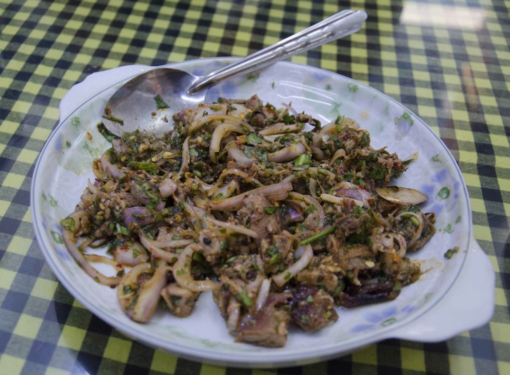 Tea Shop Life: Poultry Appreciation At Moe Thiri - MYANMORE