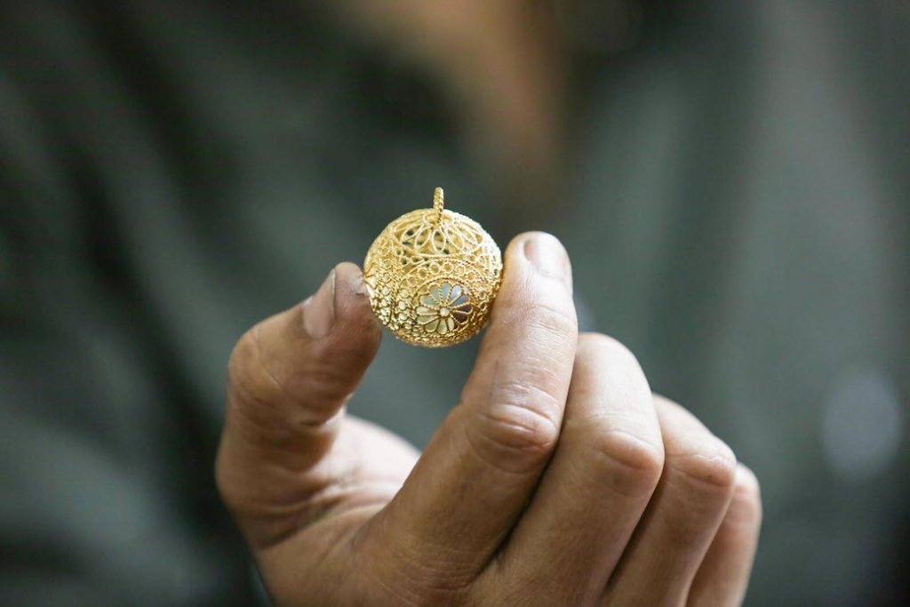 Myanmar Gold Can Grow The Economy - MYANMORE