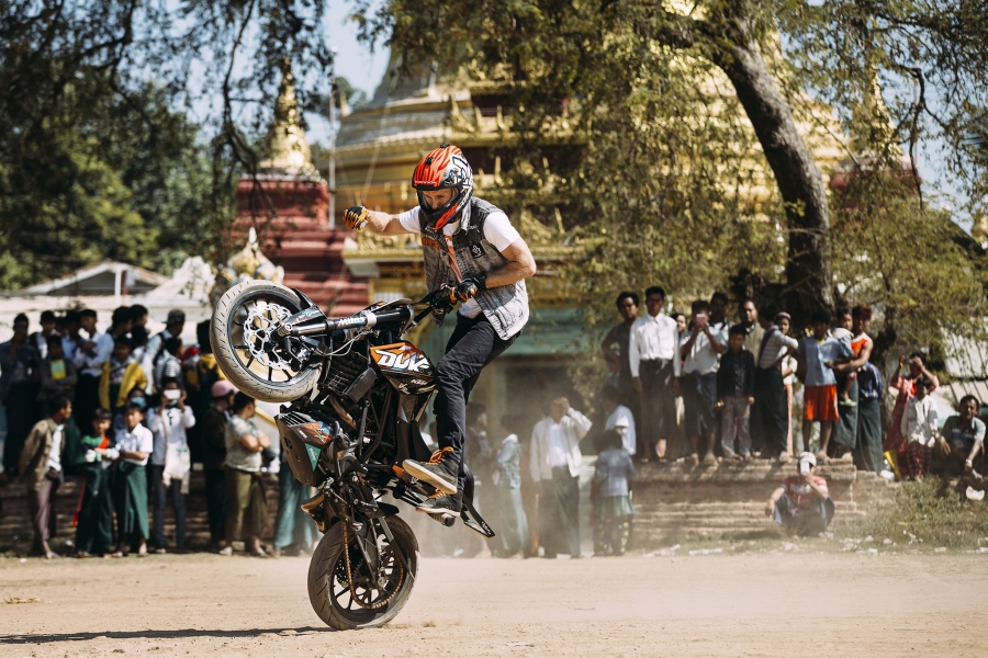 KTM Stunt Rider Turns up the Heat in Mandalay - MYANMORE