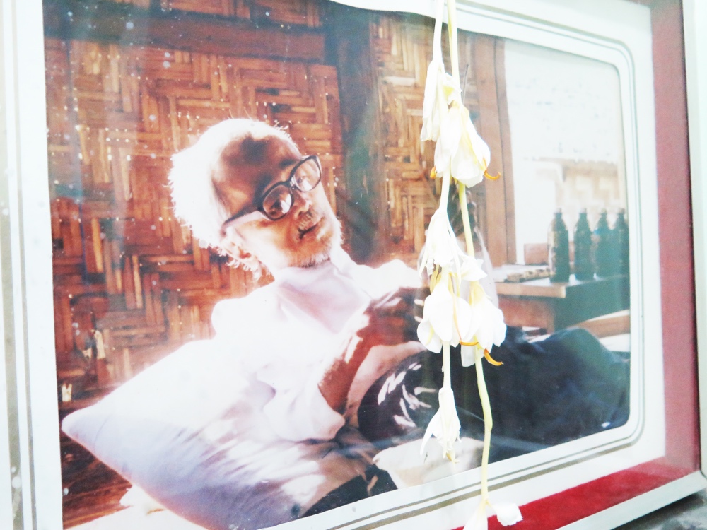 U Nyo Lay: Myanmar’s First Bottle Artist - MYANMORE