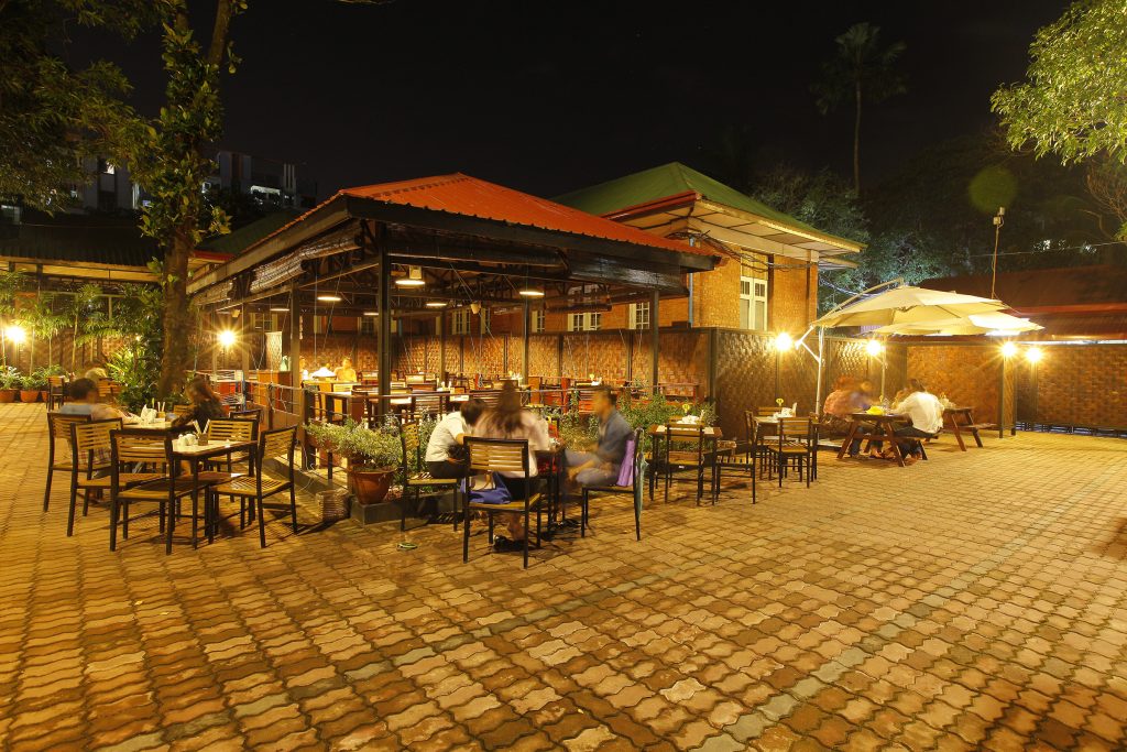 Review: YKKO Hledan Branch : Comfort food in Relaxing Environment ...