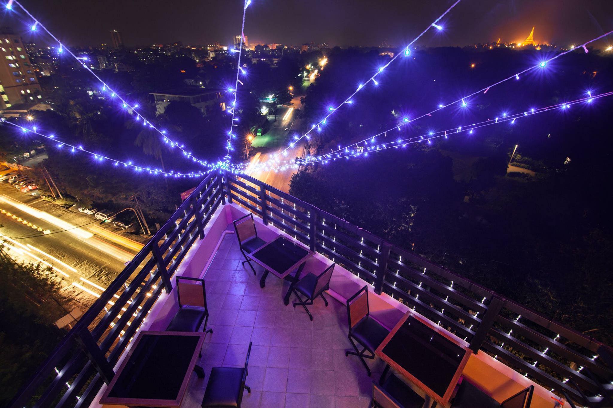 6 of the Best Rooftop Bars in Yangon - MYANMORE