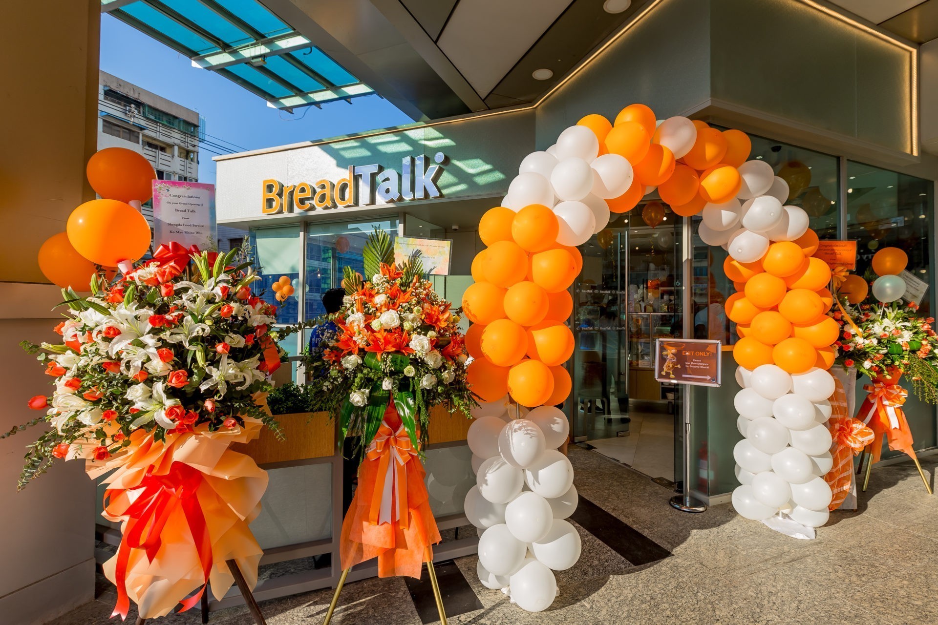 5th BreadTalk Outlet Open at Junction Mawtin - MYANMORE
