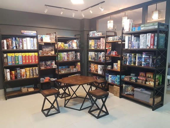 A Guide to Board Game Cafes - MYANMORE
