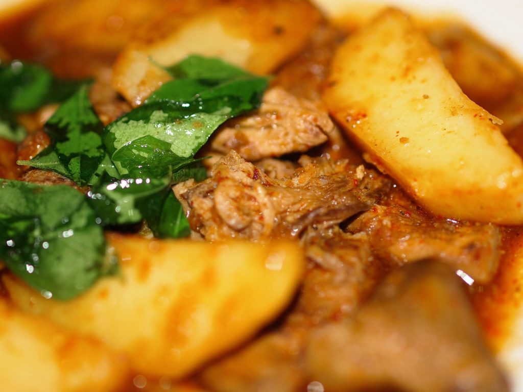 6 Vegan-friendly Restaurants in Yangon - MYANMORE