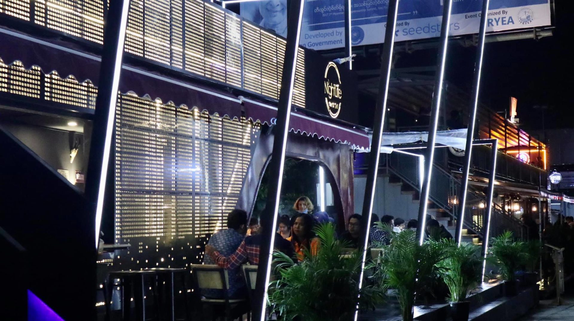 8 Bars to try at Yangon Night Market - MYANMORE