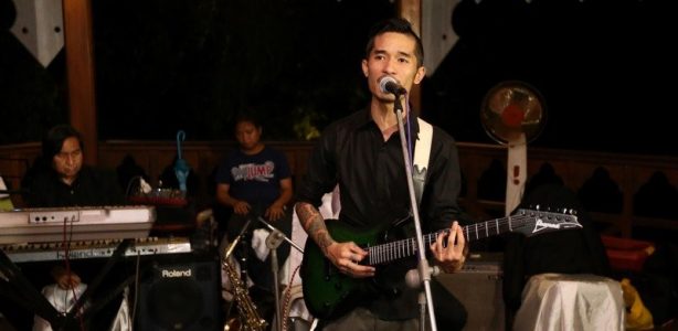 In Memory of a Rock Star, Raymond - MYANMORE