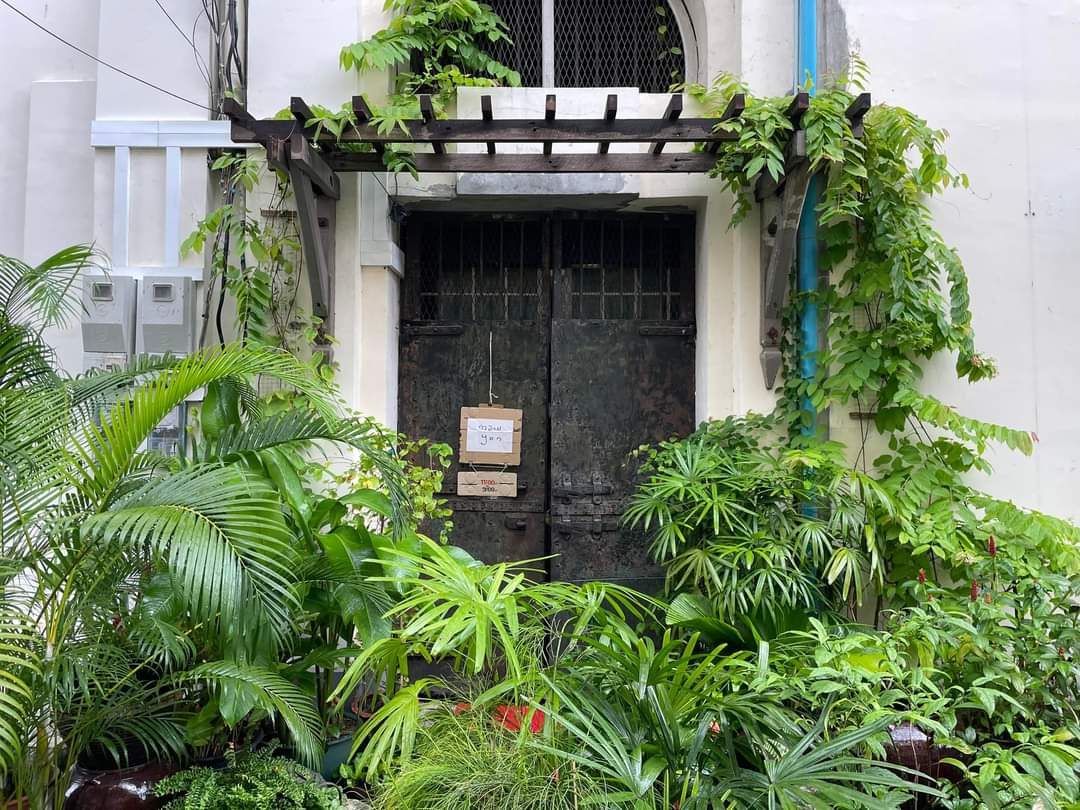 The Enchanted Theatre: Maw Yon Café - MYANMORE